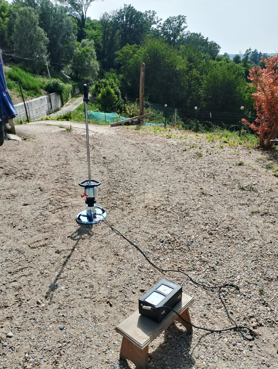 Prove di carico con piastra dinamica Light Weight Deflectometer LWD ...